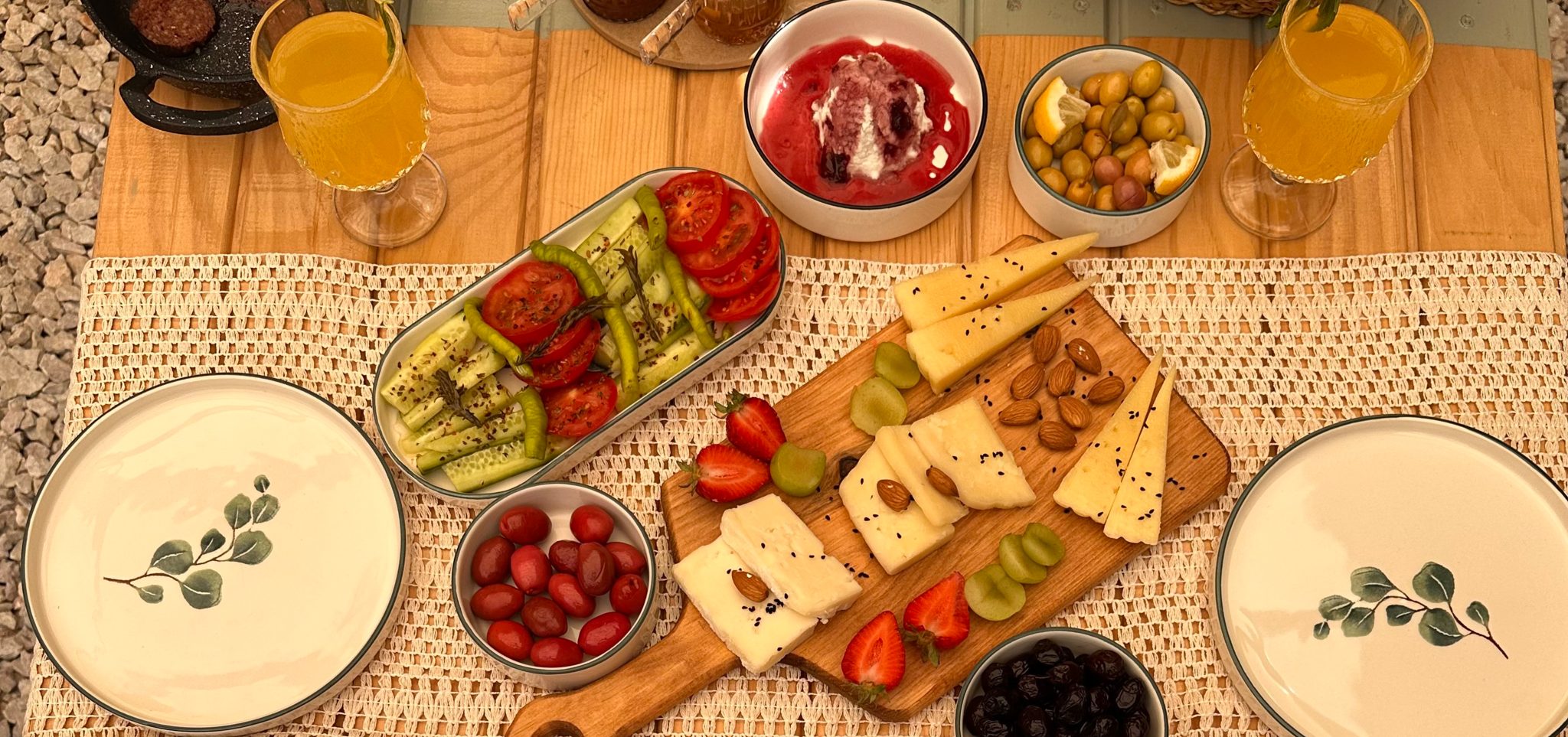 Ayvalık Pansiyon / Hanole Guest House - Ayvalık Pansiyon / Hanole Guest ...